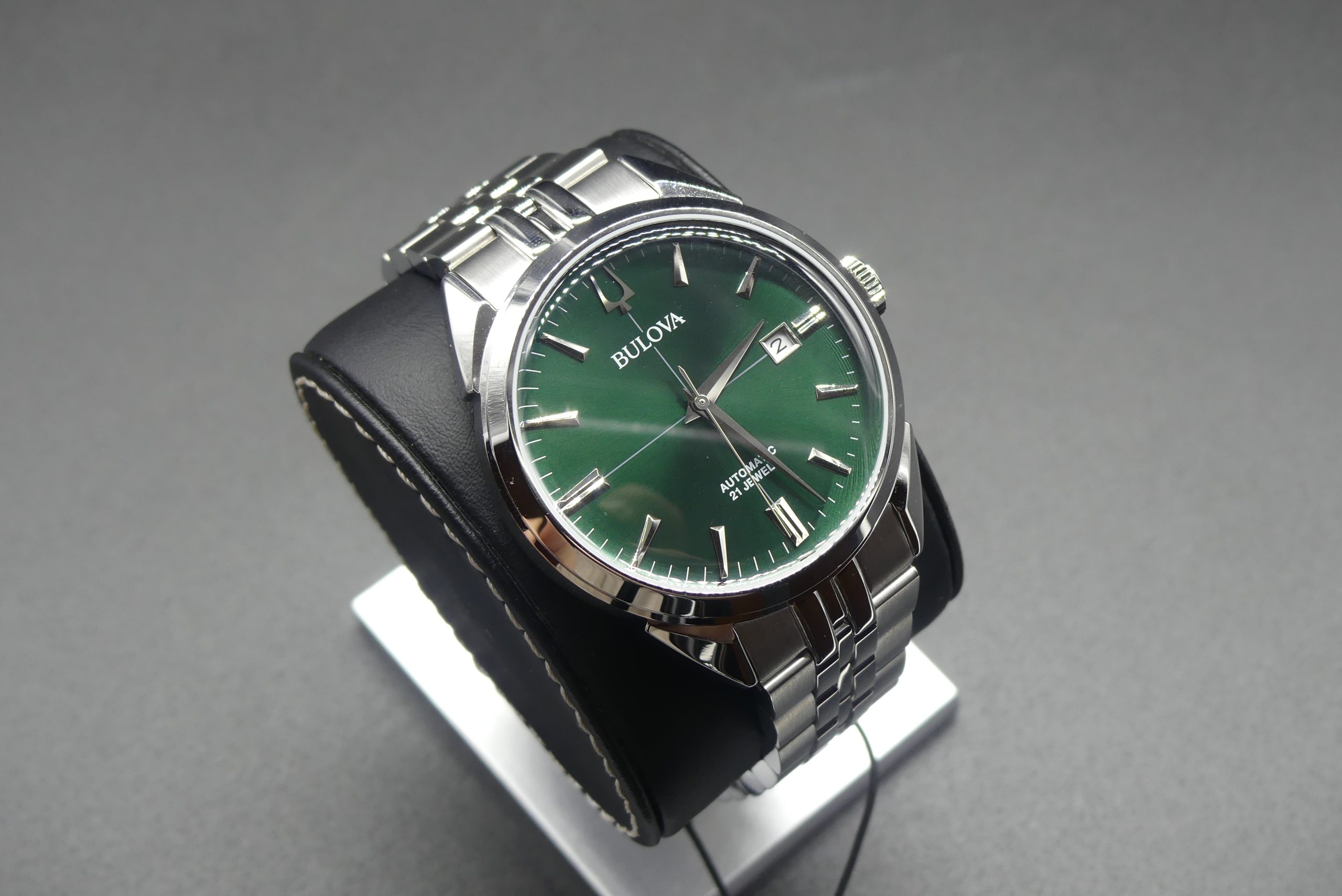 BULOVA SUTTON AUTOMATIC - Clockface