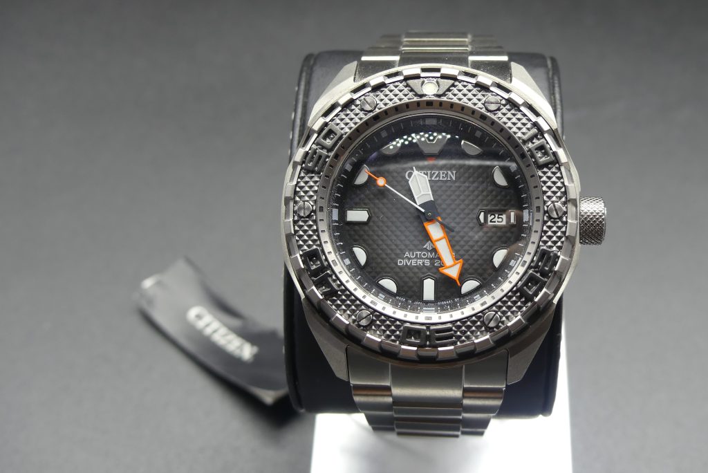 CITIZEN Diver's Automatic 200 mt Super Titanio - Clockface